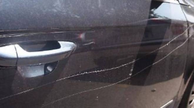 Danneggiata l'auto di una impiegata agrigentina: indagini ...