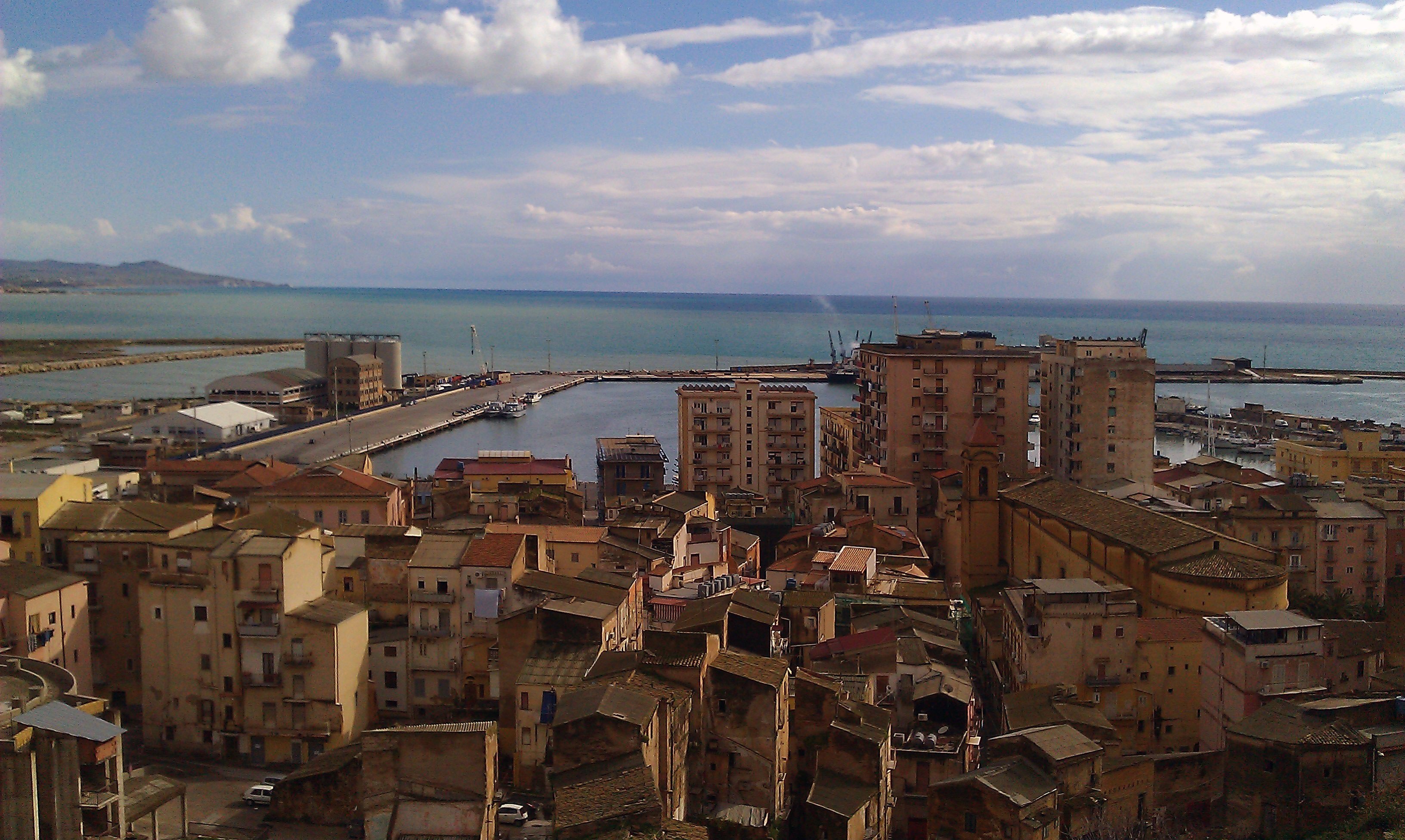 Il declino di Porto Empedocle (o Vigata) (vd) - GrandangoloAgrigento Il declino di Porto Empedocle (o Vigata) (vd) - GrandangoloAgrigento