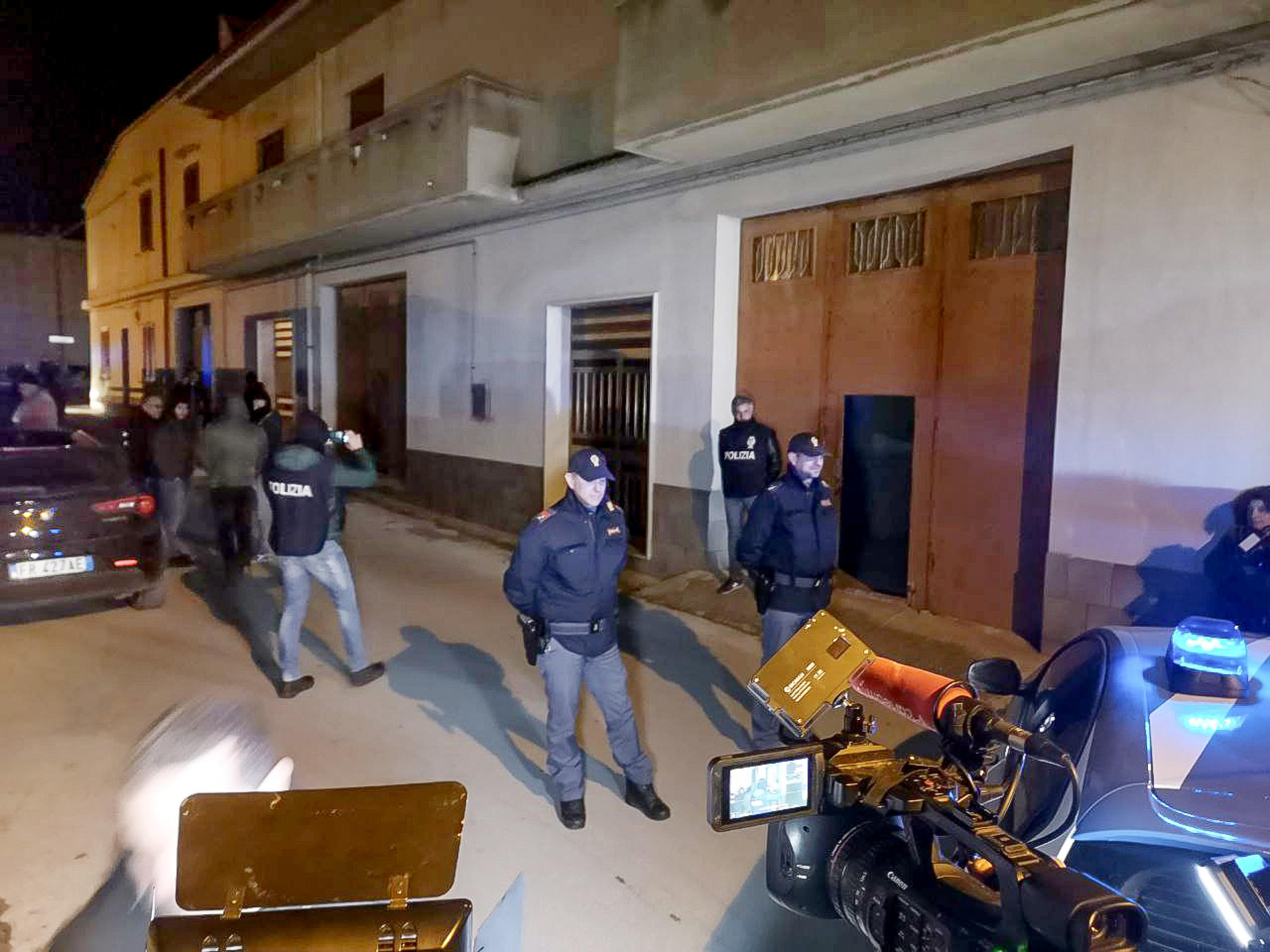 Trovato terzo covo di Matteo Messina Denaro a Campobello di Mazara ...