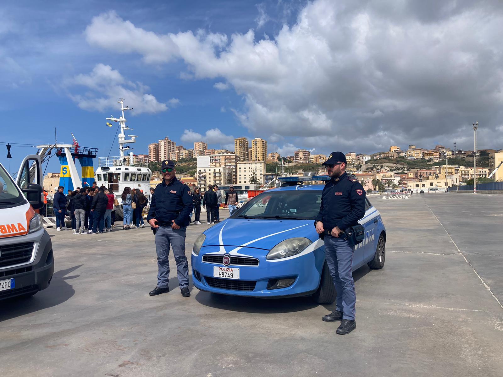 Pistole cariche e pronte a sparare, i retroscena sui 4 arresti a Porto ...
