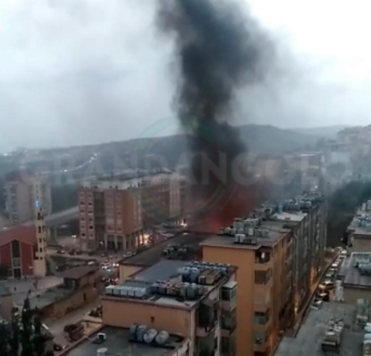 Agrigento, inferno di fuoco in via Manzoni: maxi incendio ... Agrigento, inferno di fuoco in via Manzoni: maxi incendio ...
