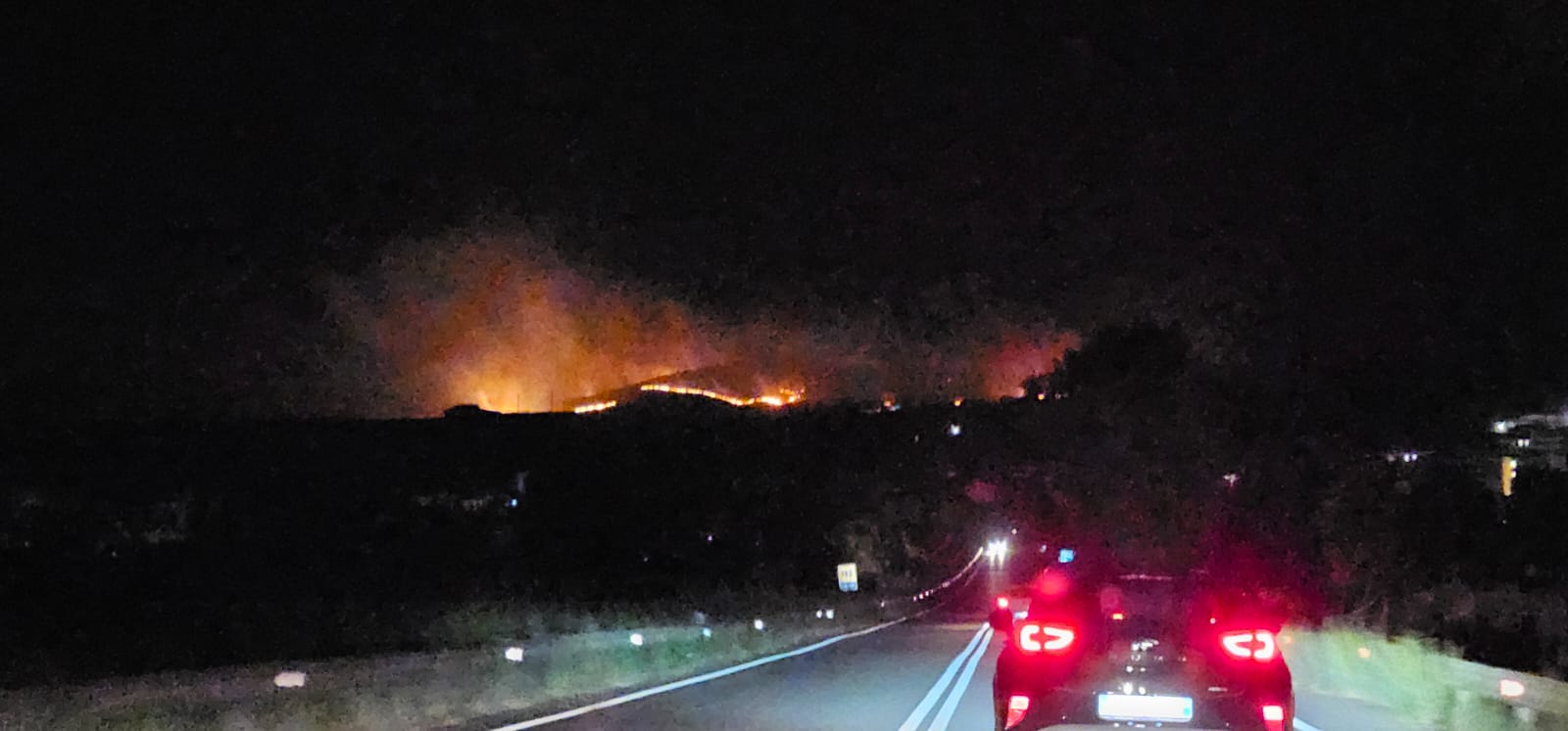 Agrigento, incendio devasta ettari di terreno tra Villaseta e ...