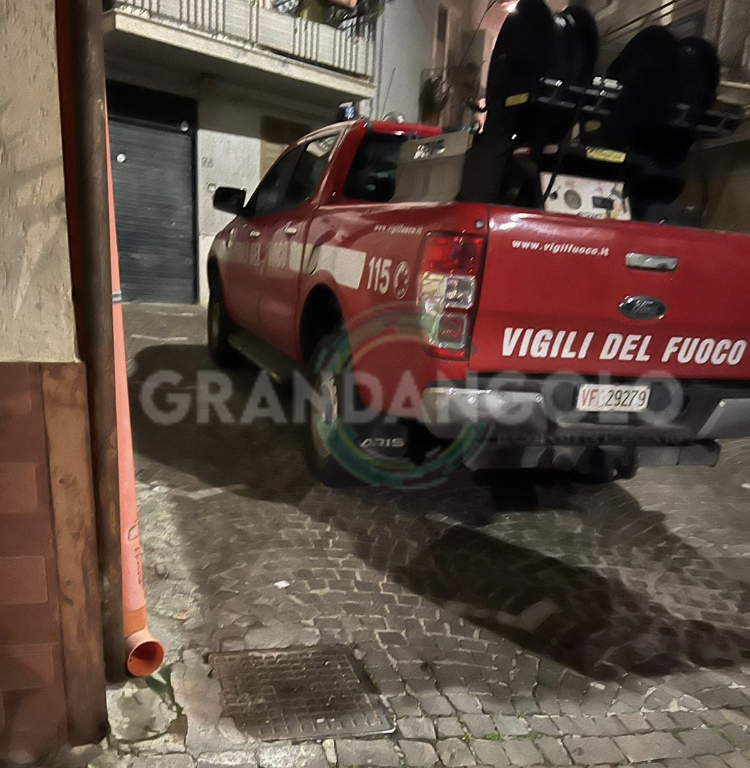 Forte odore di gas in strada, paura a Sant’Angelo Muxaro: intervento ...