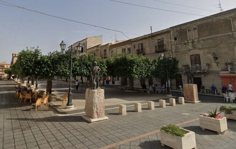 Campobello di Licata, novantenne consegna oltre 10mila euro in gioielli ...