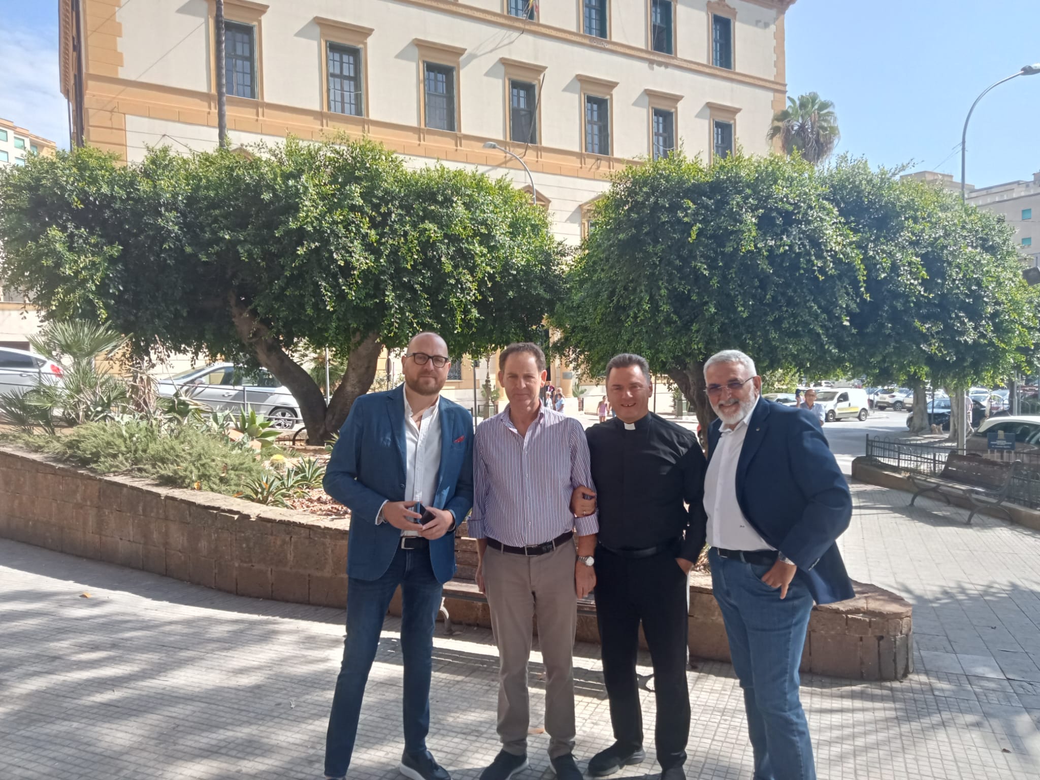 Ecua, il cartello sociale incontra il Prefetto: "la politica assuma ...